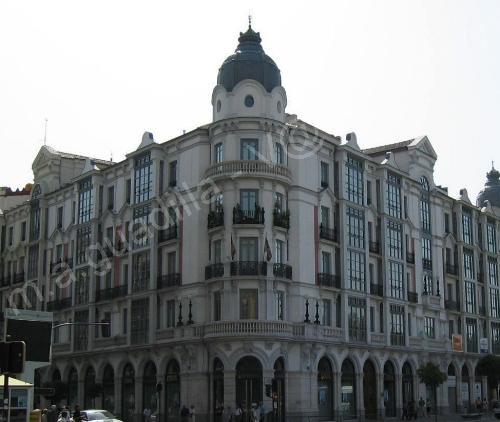 Valladolid - Web - MONUMENTOS Y EDIFICIOS - CASA MANTILLA